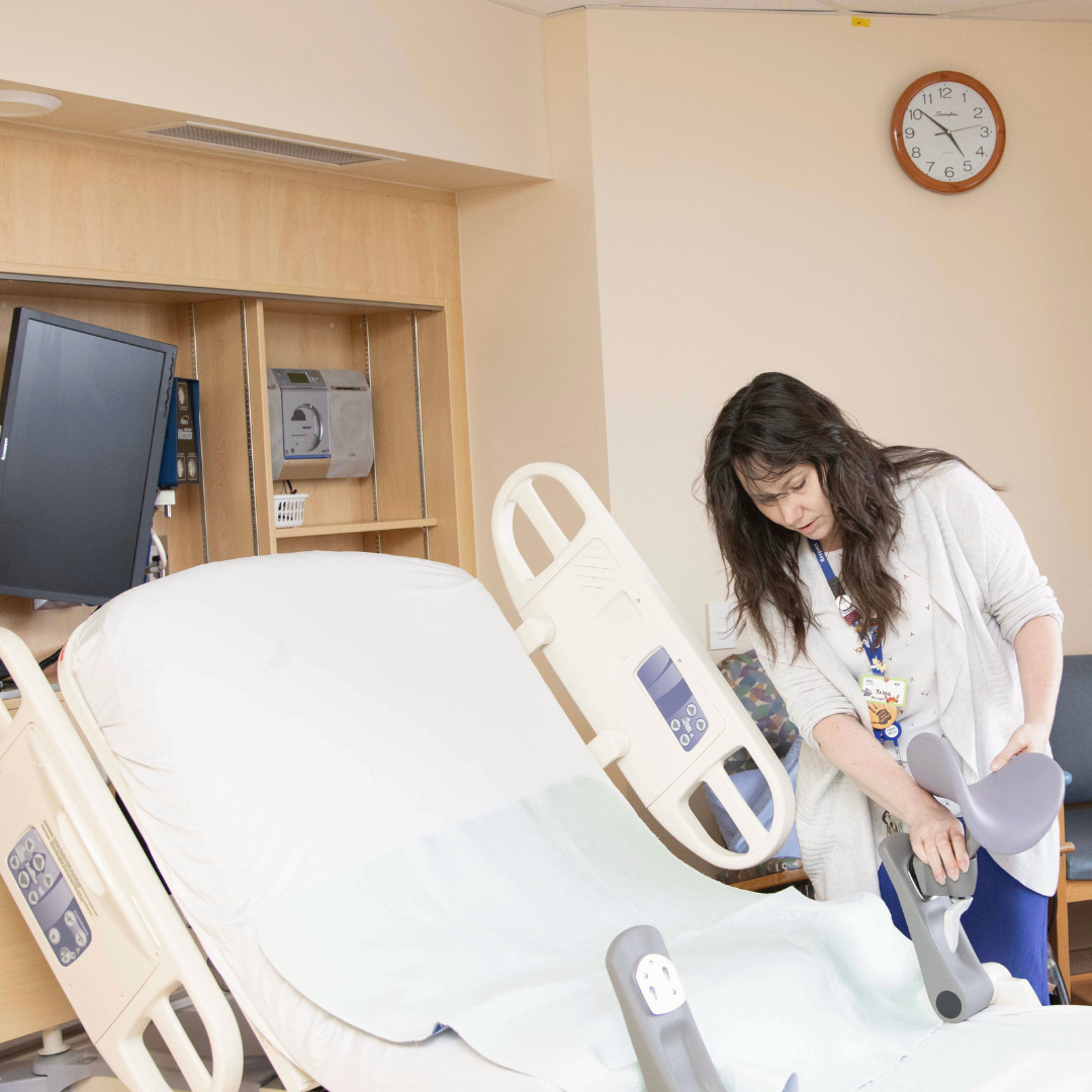 Donor Tour of the New Birthing Beds at NRGH - Nanaimo & District ...